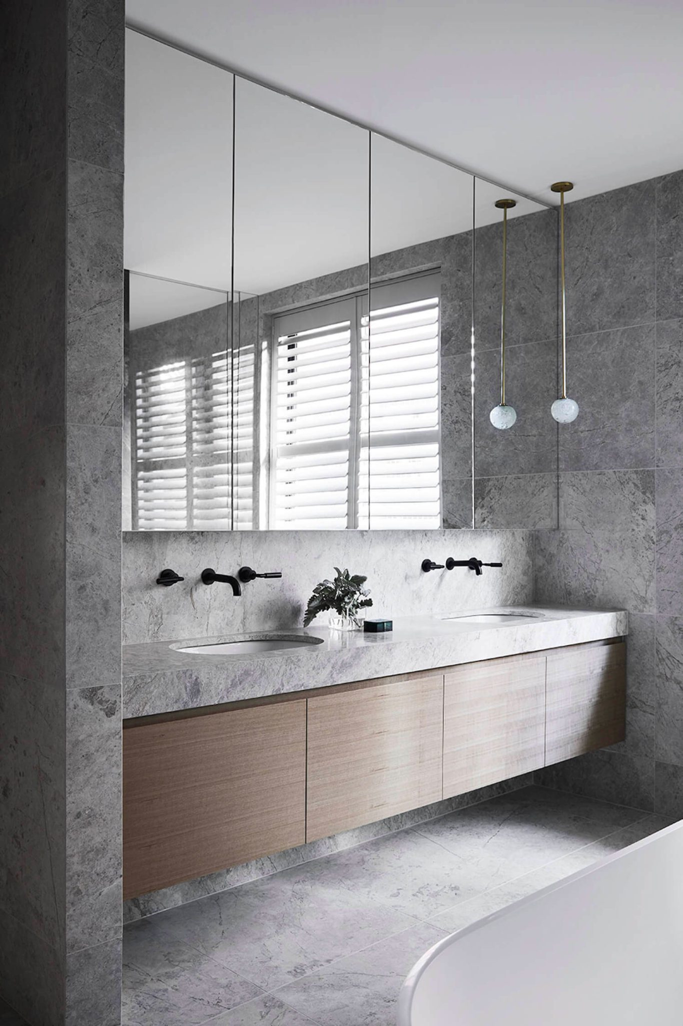 Creëer een oase van rust: Tips voor het inrichten van een spa badkamer ...
